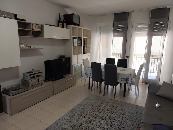 House Fiera 2 Camere, 2 Bagni, Soggiorno E Cucina - Bologne