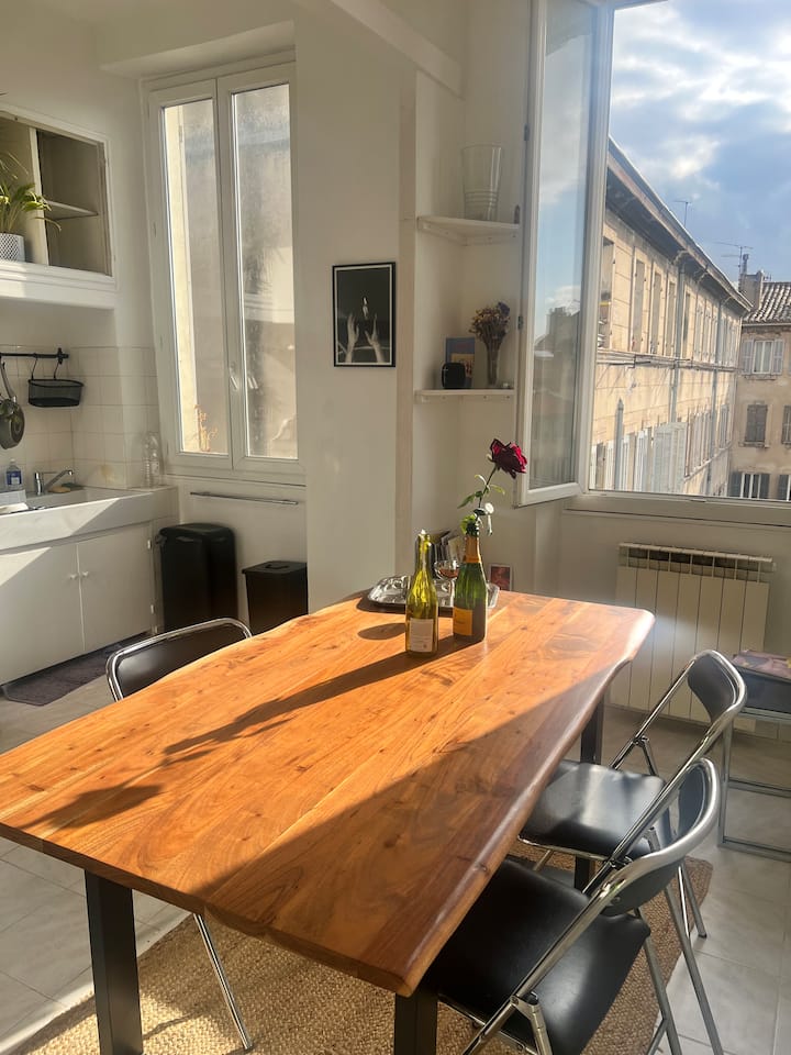 Appartement Deux Chambres En Plein Cours Julien - Marsella