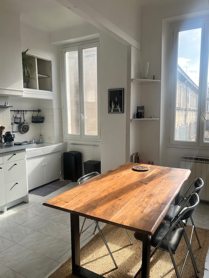 Appartement Deux Chambres En Plein Cours Julien - Marsella, Francia