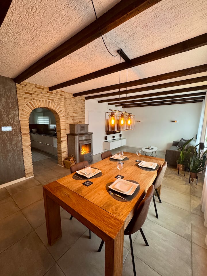 Gemütliches Haus Mit Whirlpool & Kamin - Dinslaken