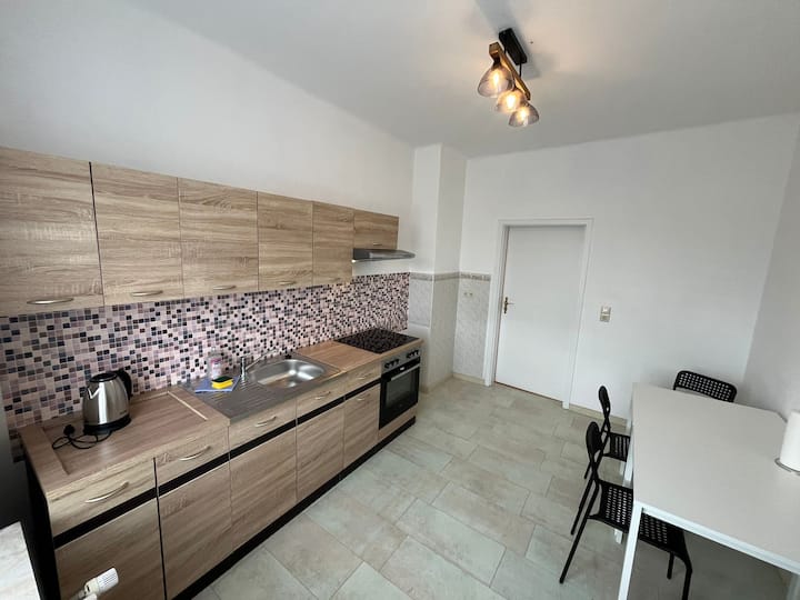 Legro Monteurs Wohnung Zeitz Forstplatz 6 2. Og R - Zeitz