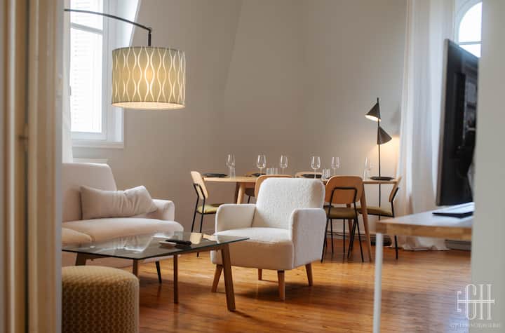Duplex Spacieux Avec Place De Parking / 6 V. - Tours