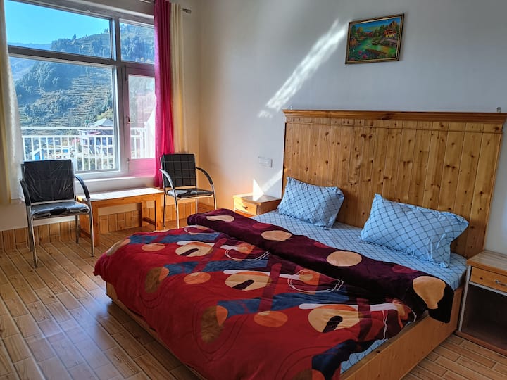 Hotel Satya Miyarigala Khajjiar - Chamba