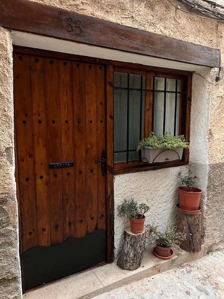 Casita Con Vista Al Castillo - Ráfales