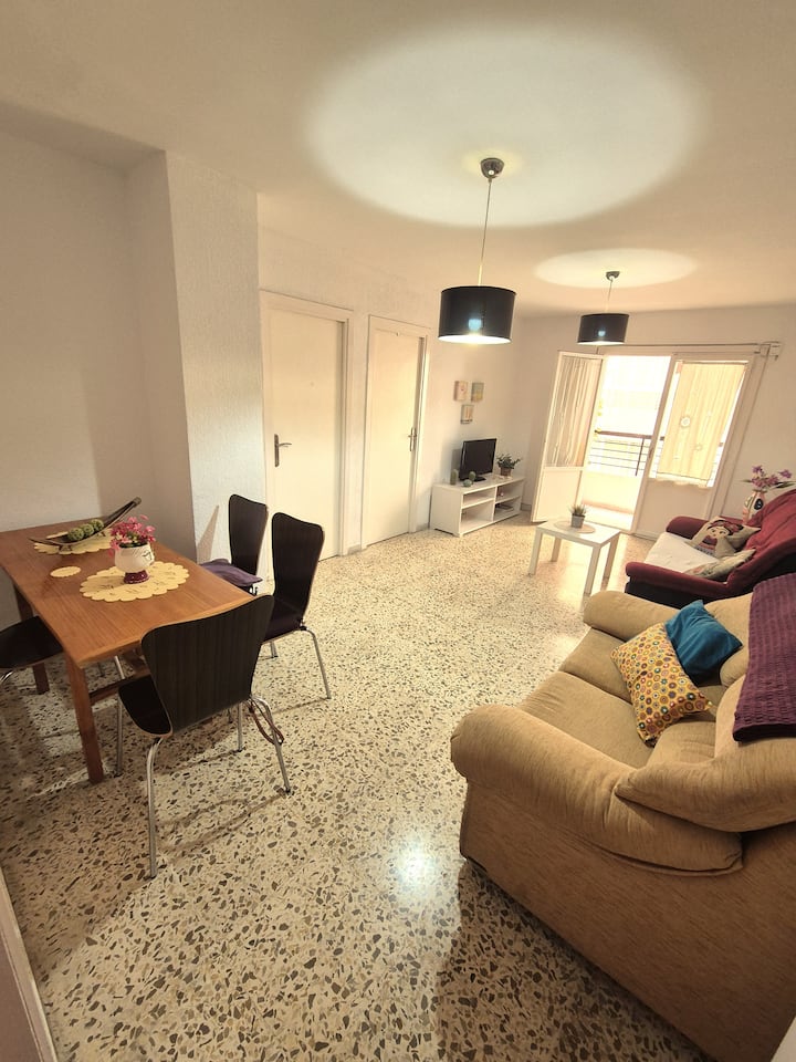 Apartamento En El Centro. - Almería
