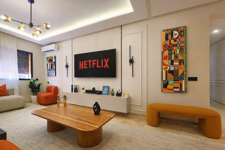 Stylish 2br W/private Terrace & Pool View • Guéliz - Marrakech