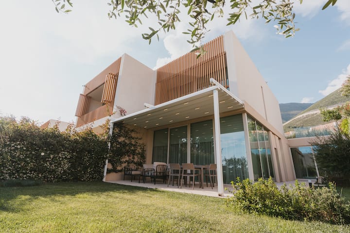 Paradise Deluxe Twin Villa - Dhërmi