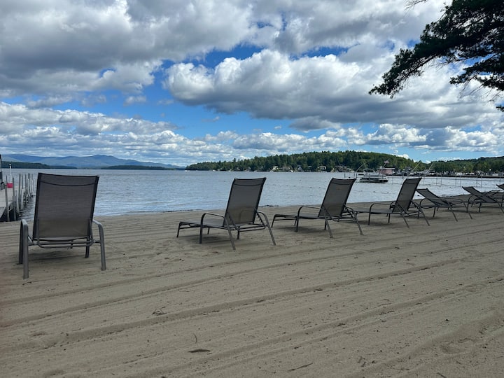 Winnipesaukee All Season Getaway - Laconia, NH