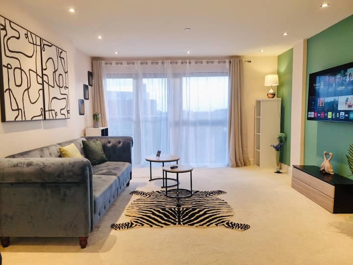 Large City Apartment With Sofa Bed - Free Parking - Nottingham