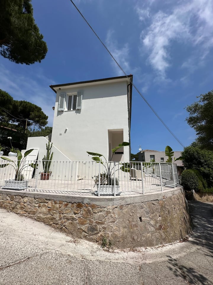 Moderna Camera Con Balcone A 200mt Dalla Spiaggia - Marina di Campo