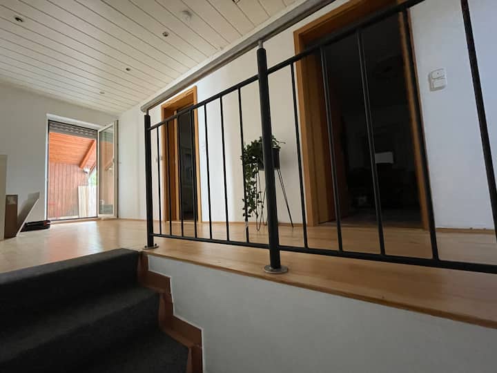 Modernwohnung 80qm Direktzugnach München - Dingolfing