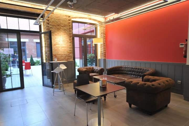 The Book Factory - Cama En Dormitorio Compartido - Valladolid