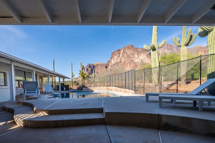 Charming 3-br House With Pool! - Apache Junction, AZ