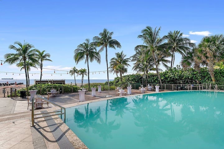 4 Oceanview Resort Rooms Close To State Park - Fort Lauderdale, FL