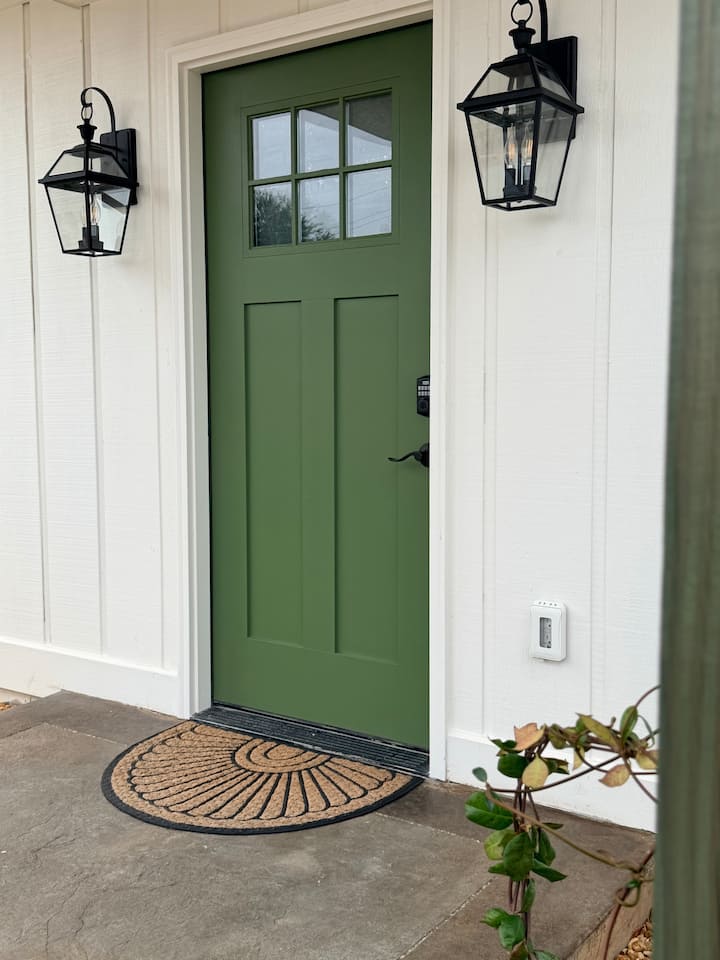 Sanctuary On Cedar St. - Foley, AL