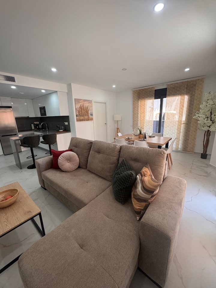 Playa Del Cura View Apartment - Torrevieja