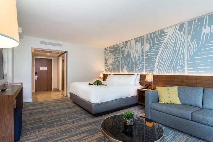 4 Peaceful Units | Pool | Walk To South Beach Park - Fort Lauderdale, FL