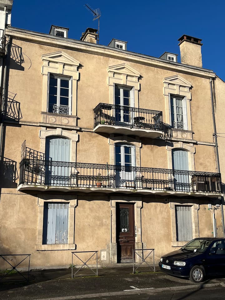 T2 Dans Une Résidence De Charme. - Cahors