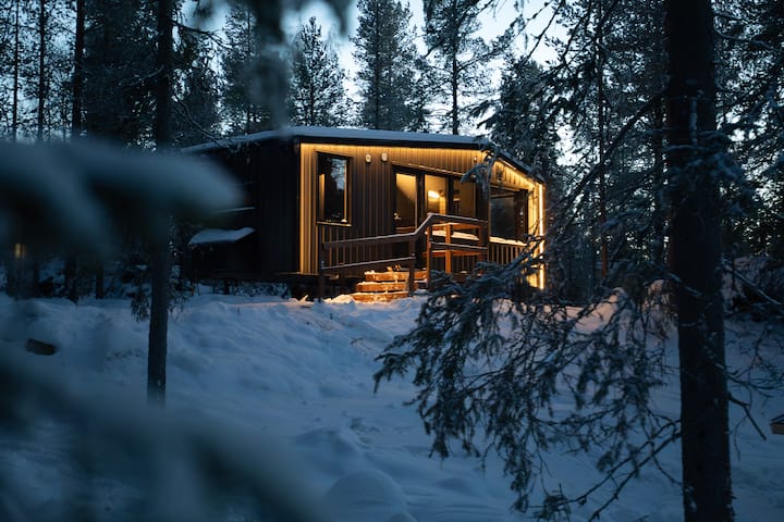 New Ylläs Cabin | Skibus Access, Rewind & Recharge - Äkäslompolo