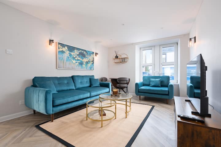 Boutique Home With Private Courtyard - Auchterarder