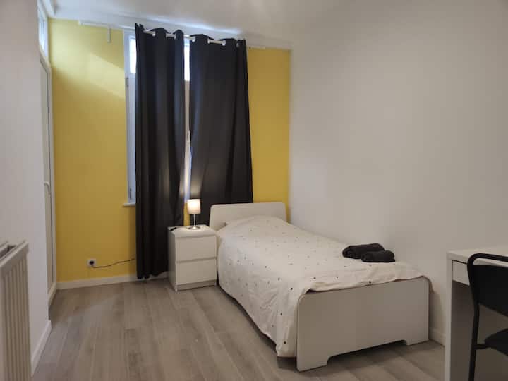 Cozy Room Eu & Center, Ref M02 - Woluwe-Saint-Lambert