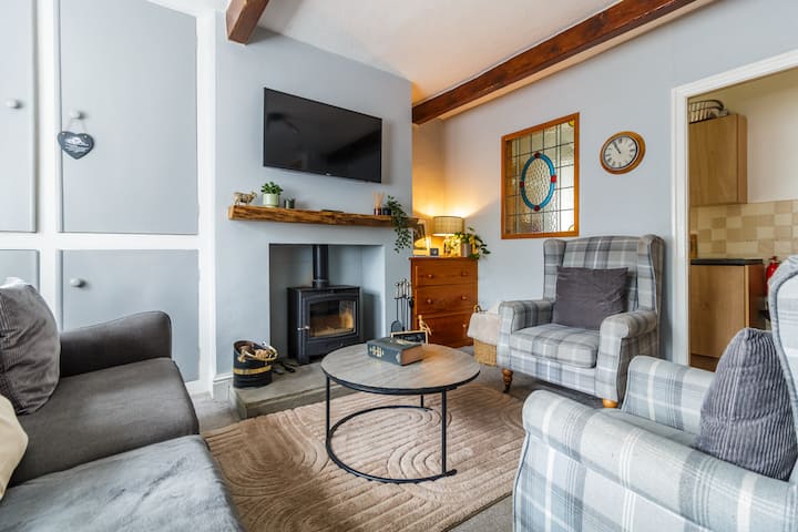 Cosy Haworth Cottage | Garden & Valley Views - Haworth