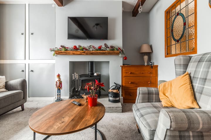 Cosy Haworth Cottage | Garden & Valley Views - Haworth