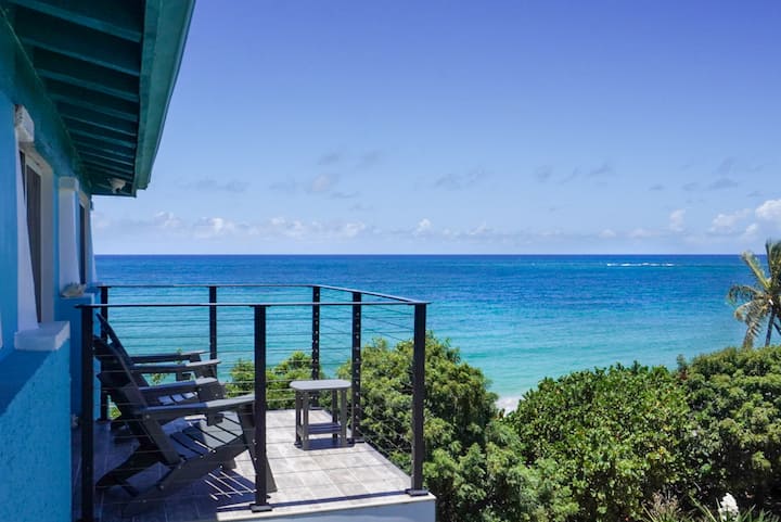 Oceanfront Sunset Apartment - Kingshill