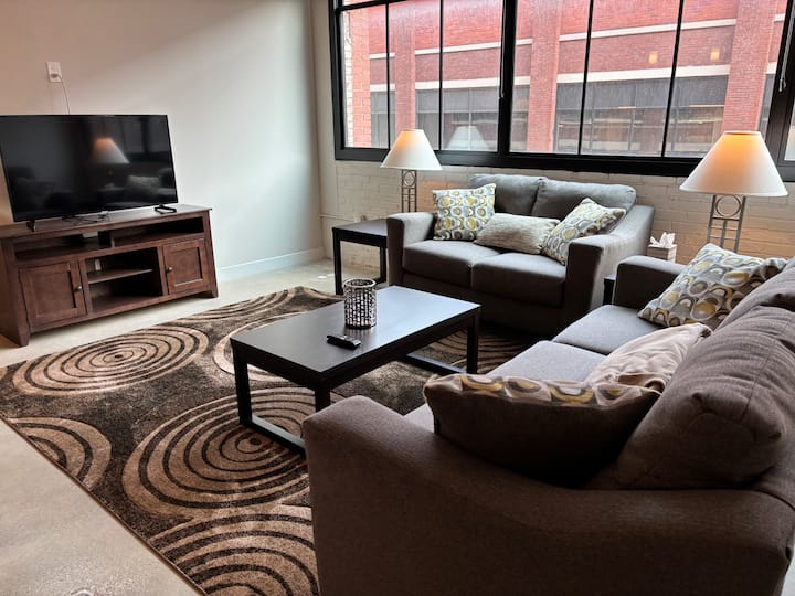 Apartment In Akron - Canal Park - Akron