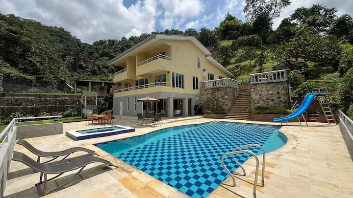Wonderful House In La Vega With Pool - La Vega