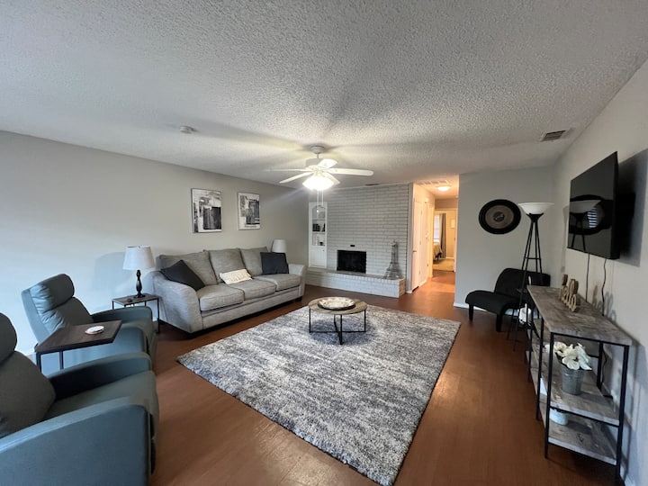 Great Location 3/2 Duplex - Stillwater, OK