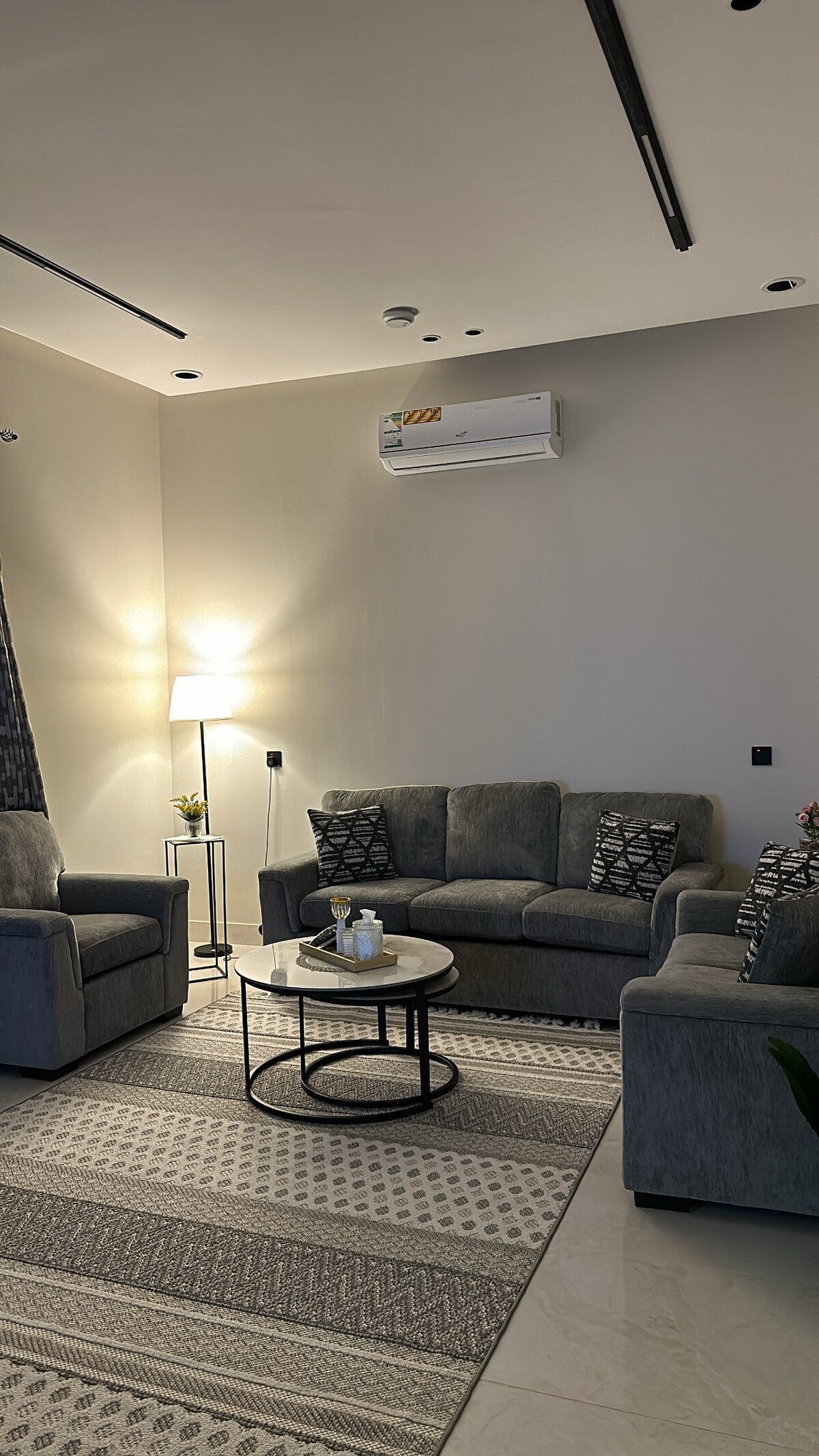 New apartment, bedroom and living room in Matel Al-Hala - Flats for ...