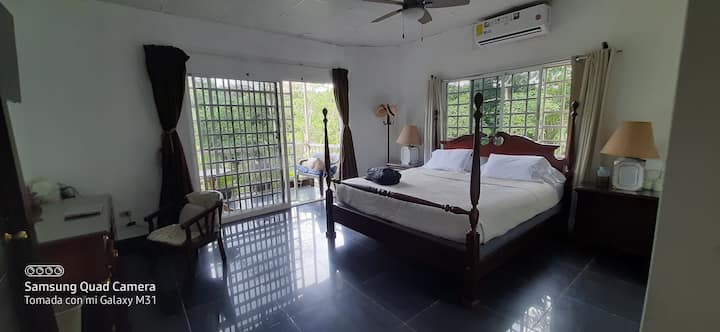 Casa De Las Cascadas - Panama City