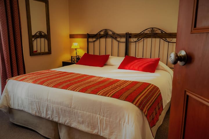 Centric, Parking, Breakfast Included - El Calafate