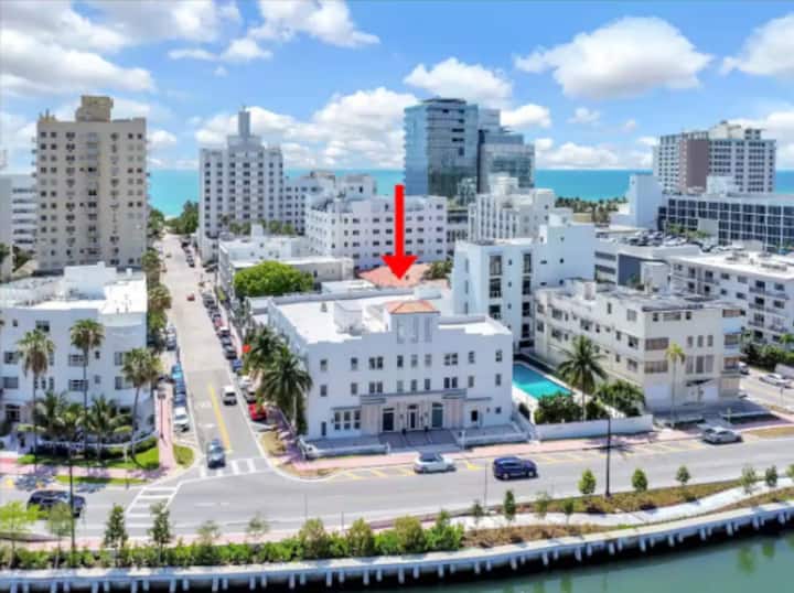 Miami Beach 1 Bedroom: Cozy Hideaway_ - South Beach, FL