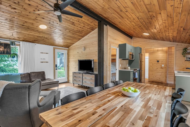 Modern Style With Cabin Charm - Saskatchewan