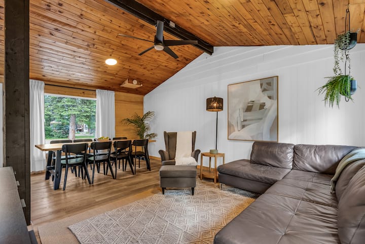 Modern Style With Cabin Charm - Saskatchewan