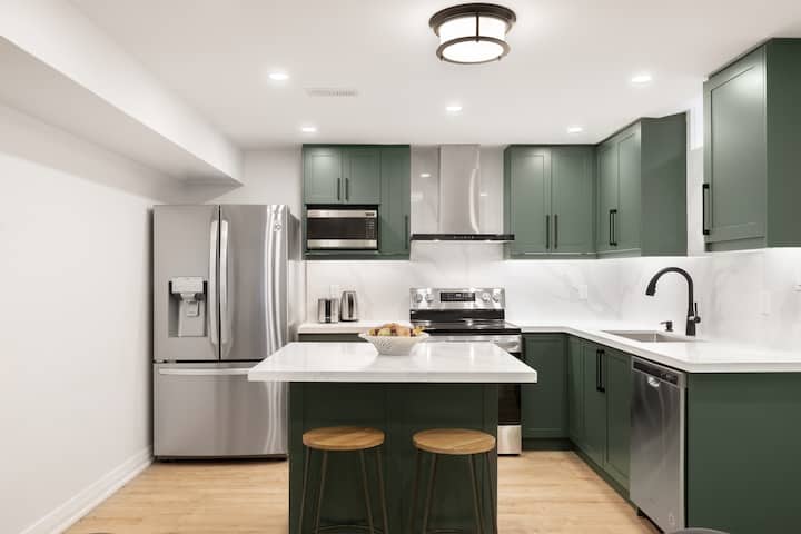 Modern Ajax Basement Suite - Ajax
