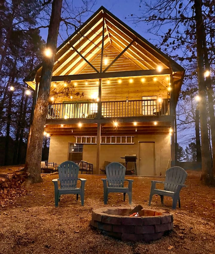 Cabin On The Cove - Cozy Lake Retreat W/ Fire Pit - Malvern, AR