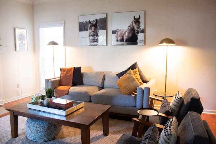 Charming 3br Condo In Bocage Area - Baton Rouge, LA