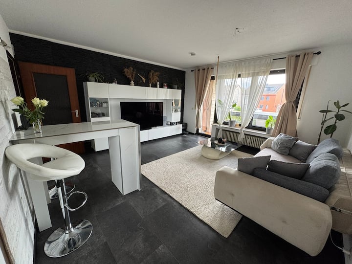 Vollmöbilierte Wohnung - Stolberg