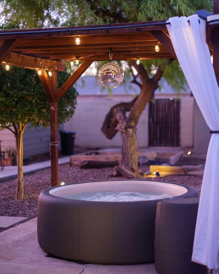 House And Casita | Hot Tub | 7 Min To Downtown Phx - Phoenix, AZ