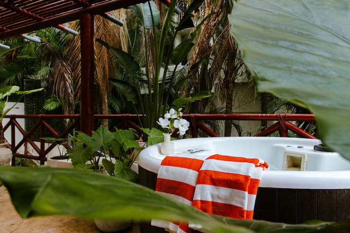 High Hill Jungle Private Jacuzzi / Daily Clean - Sayulita