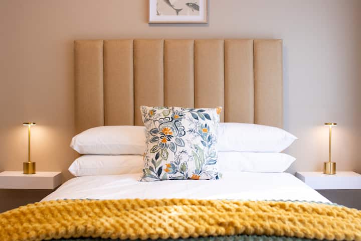 Homey Stay In Quiet Cul-de-sac. - George