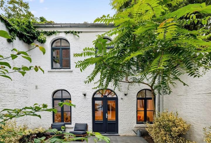 Gezellig Familiehuis Met Tuin En Luxe Jacuzzi - Amberes, Bélgica