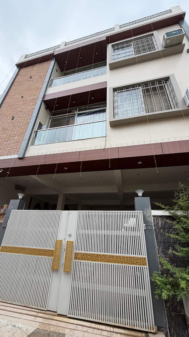 Shree Kailasham - Varanasi