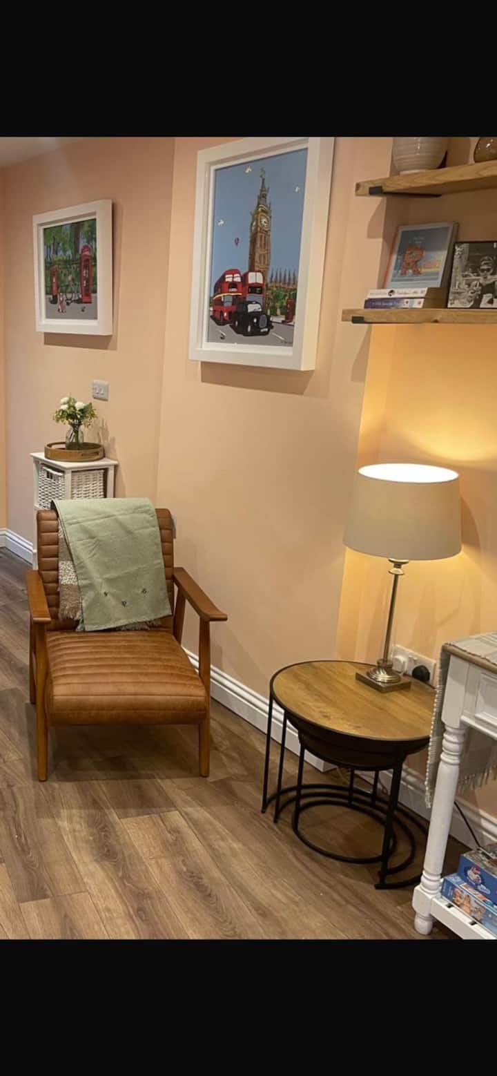 New The Honey Bee At The Honey Pot In Angmering - Littlehampton