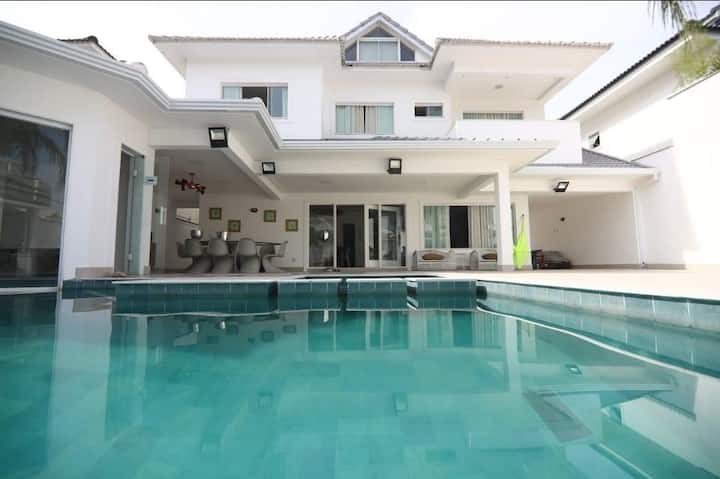 Mansão Interlagos - Recreio dos Bandeirantes