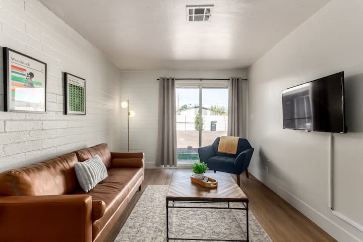 #7 Winter Escape Midtown Mod | Budget Friendly - Phoenix, AZ