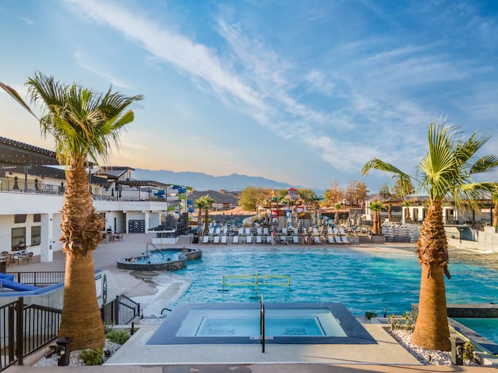 Serava | Private Spa L Sleeps 19 - Hurricane, UT